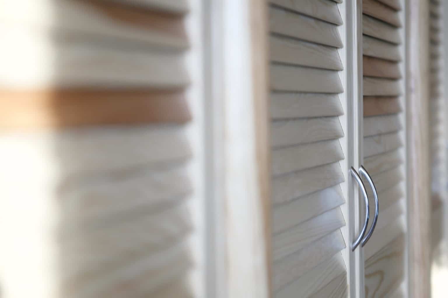 Precio de ventanas de aluminio con persiana: guía completa